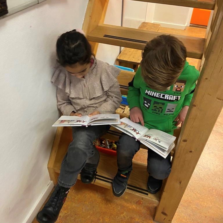 Lekker lezen in groep 3! Samen een tekst lezen of in duoboekjes, wat ...